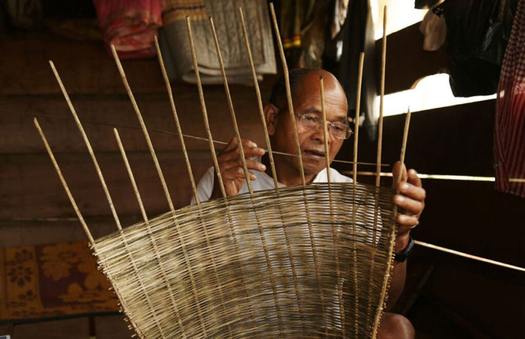 DCCAM PROVINCIAL CENTER: Veal Veng Reconciliation Center ...